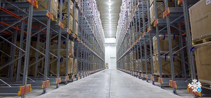 Pallet racking systems for cold stores and freezing chambers | AR Racking